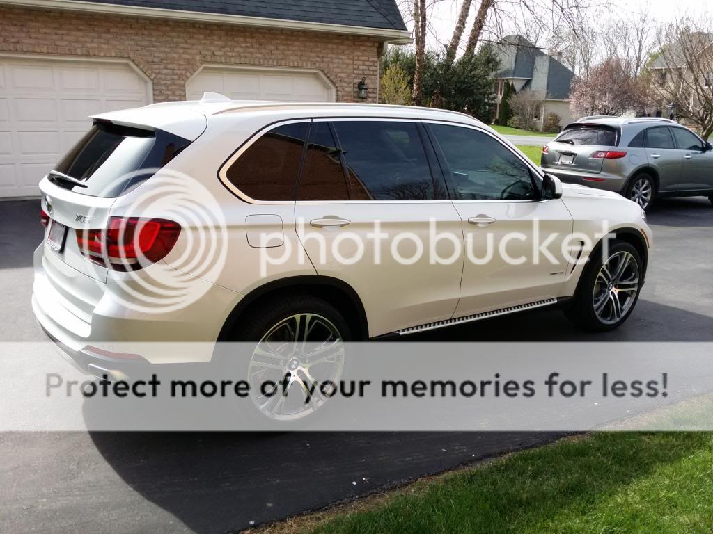 My X5 50i X-Line (Mineral White w/ Black Dakota Leather) w/ 22" 310M Wheels